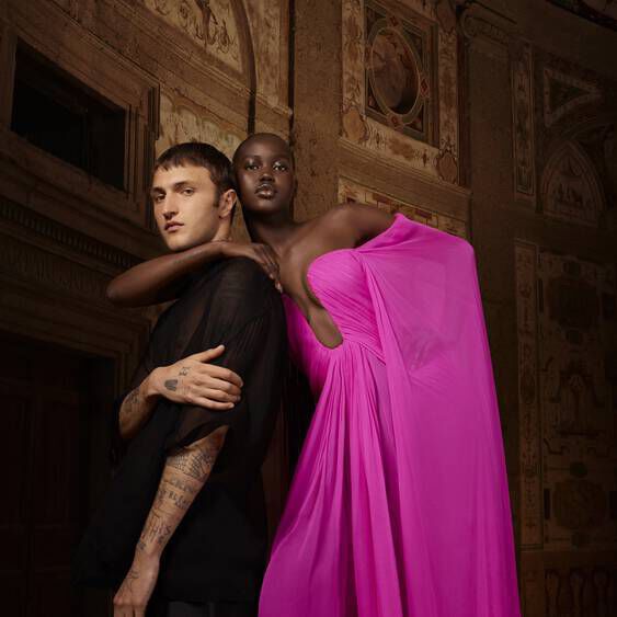 Born In Roma Uomo Intense, amber fougère fragrance | Valentino Beauty